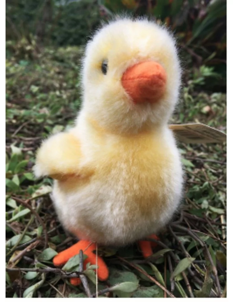 Peluche poussin jaune 13 cm unitoys, douceur et qualité.